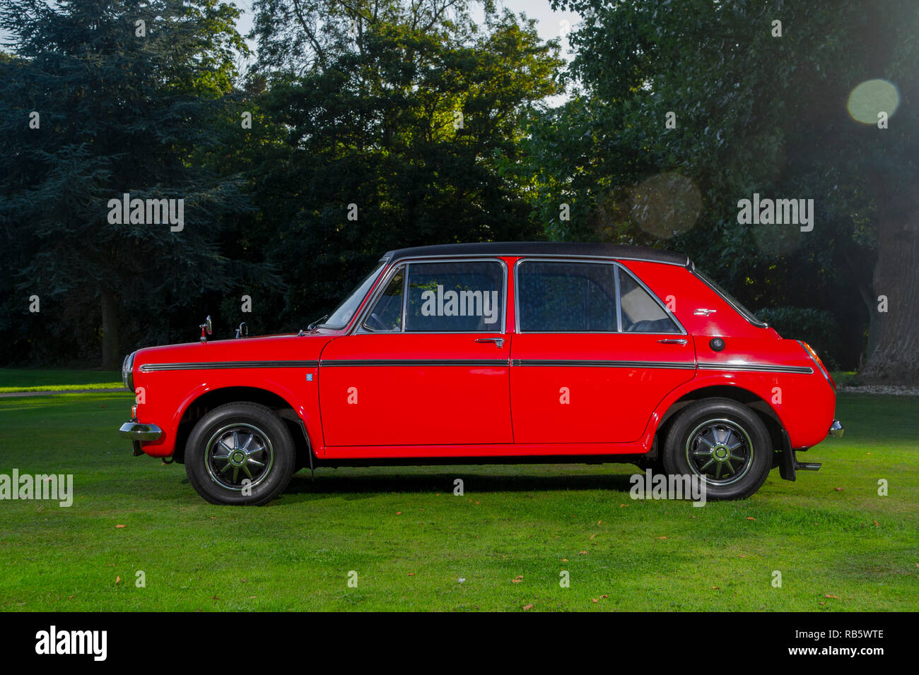 1971 austin 1300 Banque de photographies et d’images à haute résolution ...