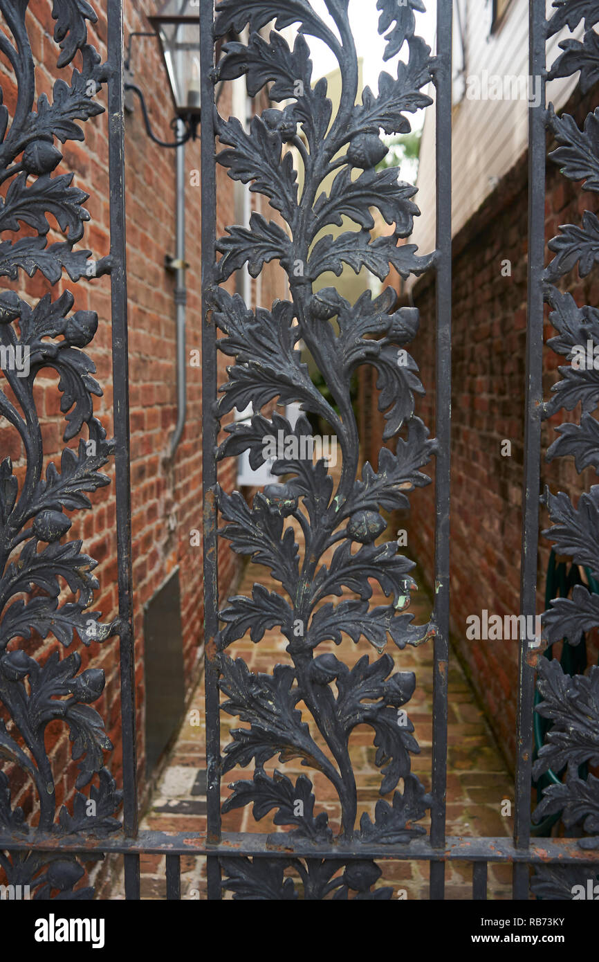 Wrought iron fencing Banque de photographies et d’images à haute ...