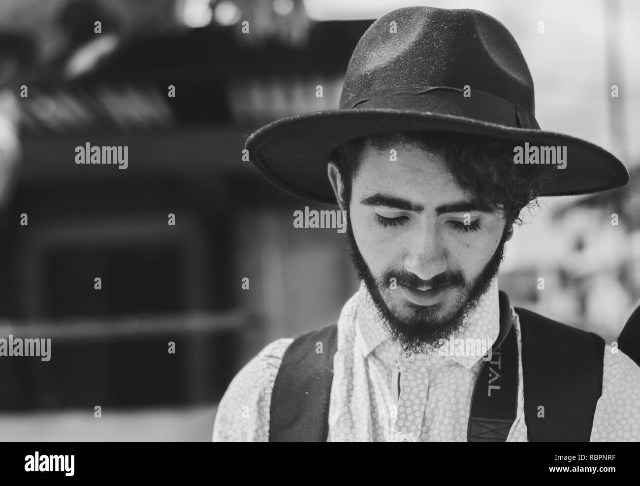 Homme colombien Banque d'images noir et blanc - Alamy