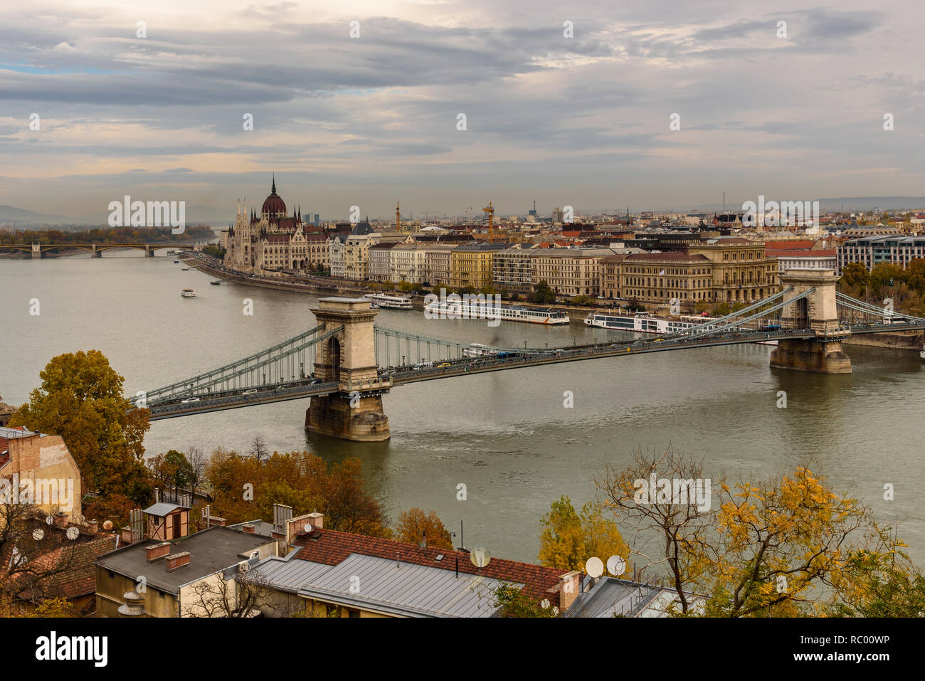 Parlement Hongrois De Budapest Banque d'image et photos - Alamy