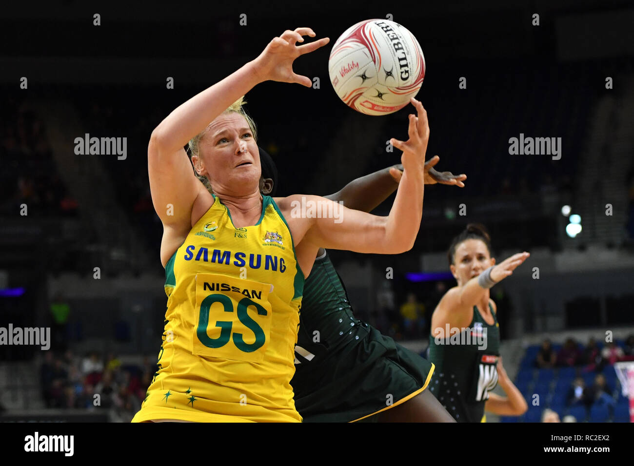 Diamants Samsung' Gretel Tippett en action avec Spar Proteas' Phumza ...