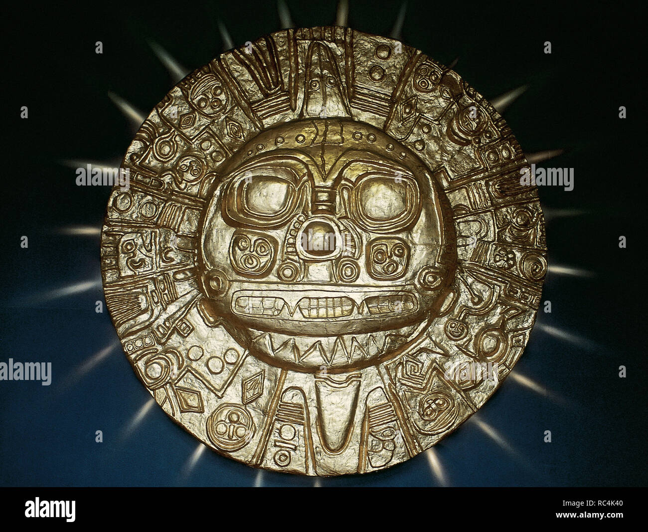 ARTE PRECOLOMBINO. PERIODO INCA. Le Pérou. Reproducción del DIOS SOL ...