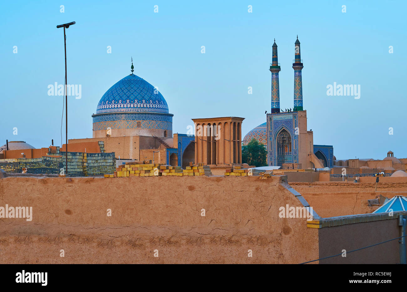 Mausoleum of khomeini Banque de photographies et d’images à haute ...