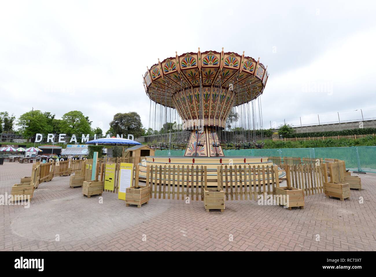 Le parc d'attractions Dreamland dévoilent leurs années 20 mChair O Plan ...