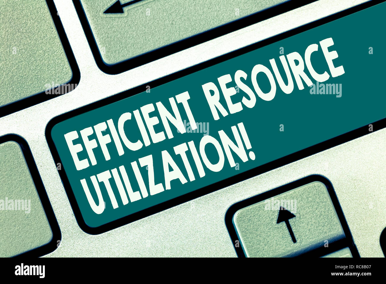 L'écriture de texte Word Utilisation efficace des ressources. Concept d'affaires pour maximiser ...