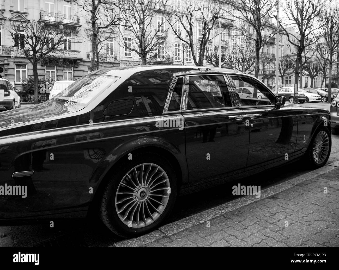 Rolls royce phantom viii Banque de photographies et d’images à haute ...