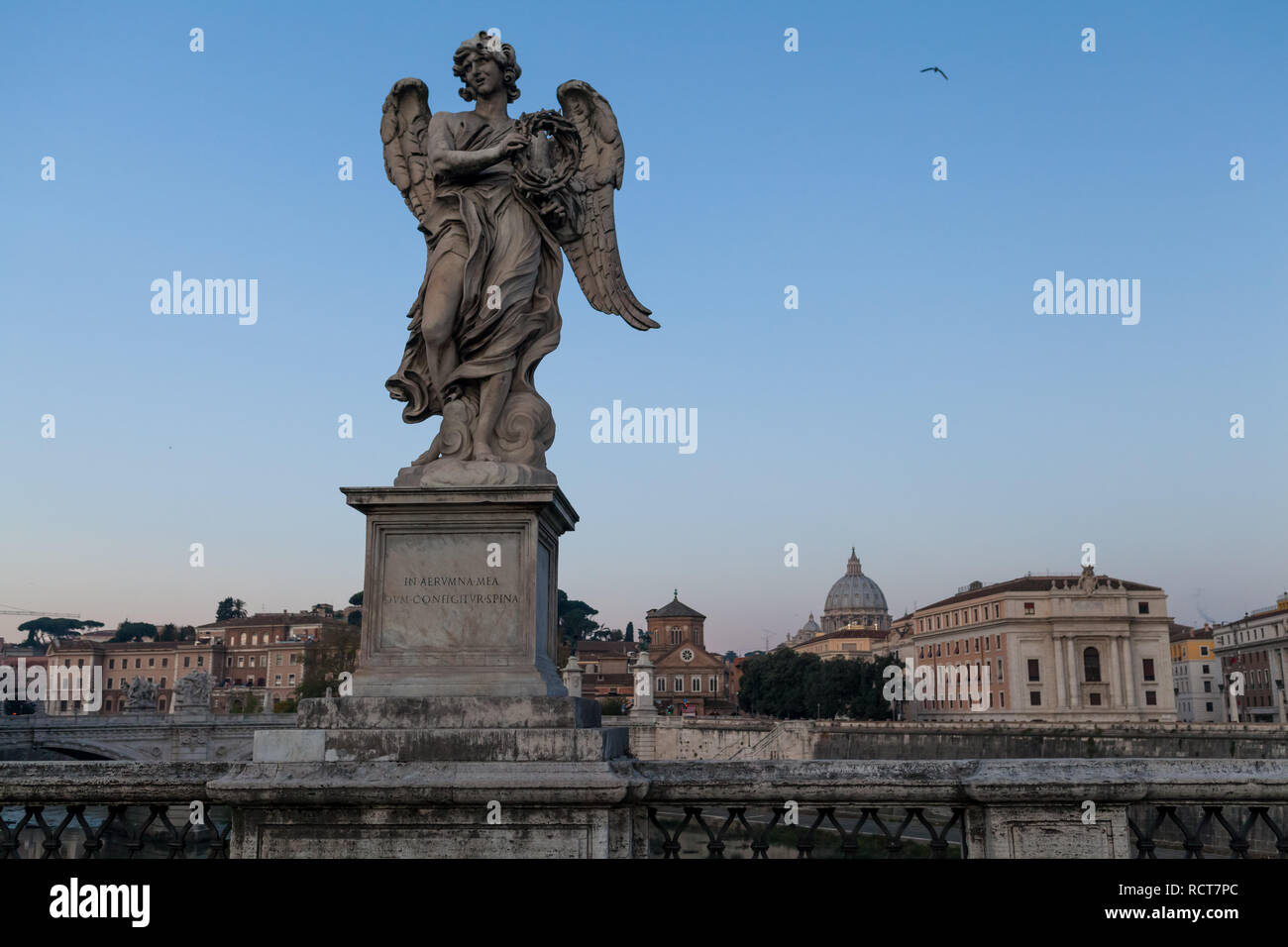 Pont des anges Banque de photographies et d’images à haute résolution ...