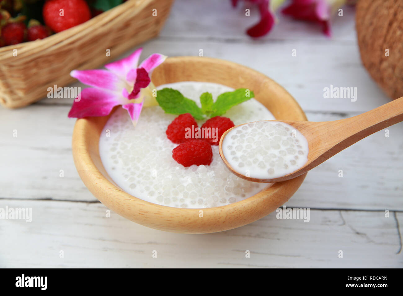 Tapioca aux noix de coco Banque de photographies et d’images à haute ...