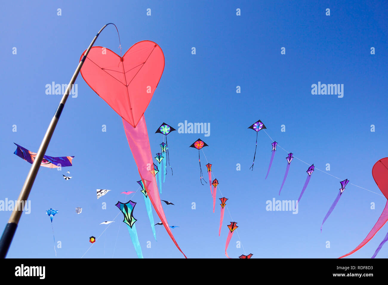 Cerf volant coeur rouge Banque de photographies et d’images à haute ...