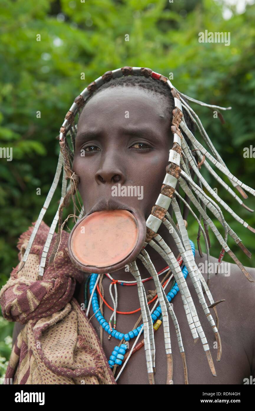 Omo valley tribes Banque de photographies et d’images à haute ...