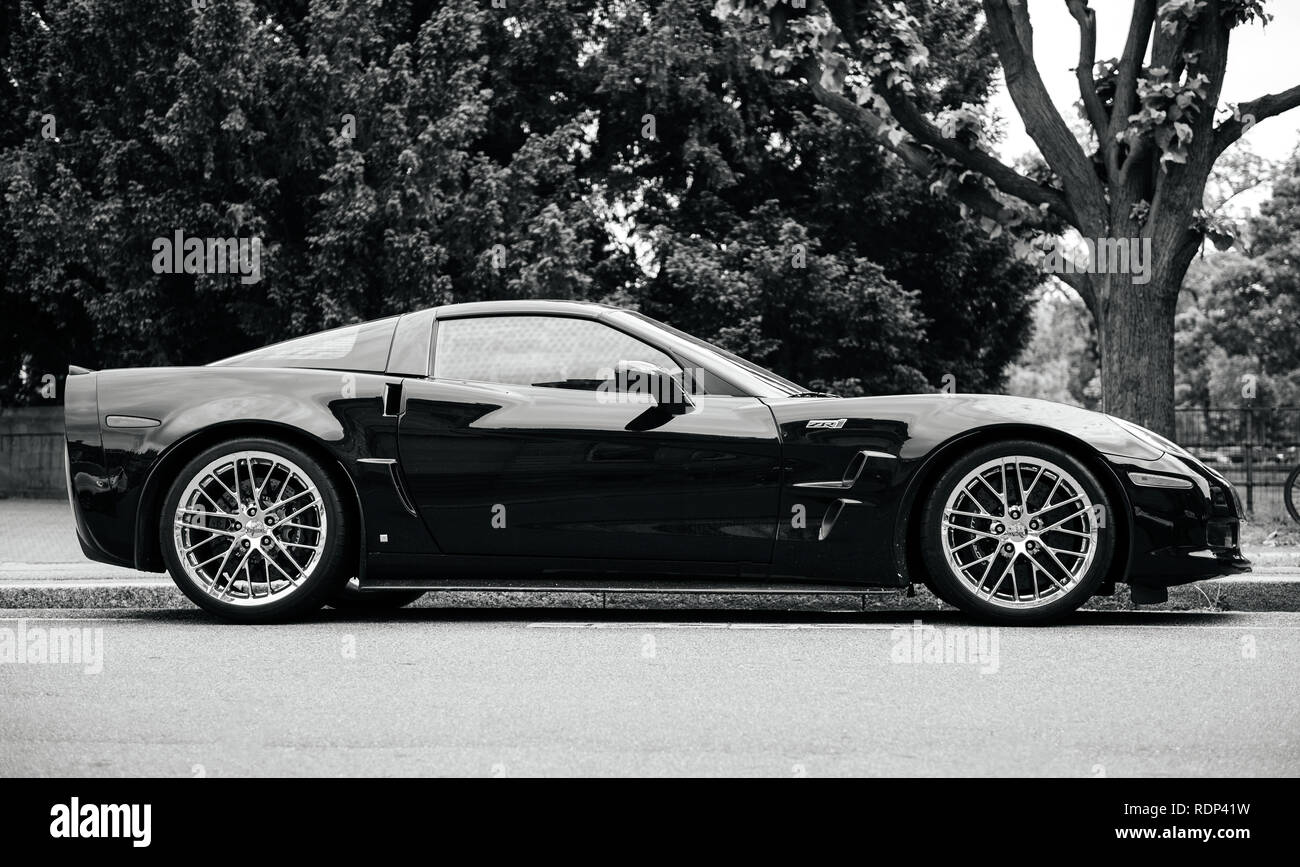 STRASBOURG, FRANCE - 16 MAI 2015 : Chevrolet Corvette ZR1 C6 surnommé ...