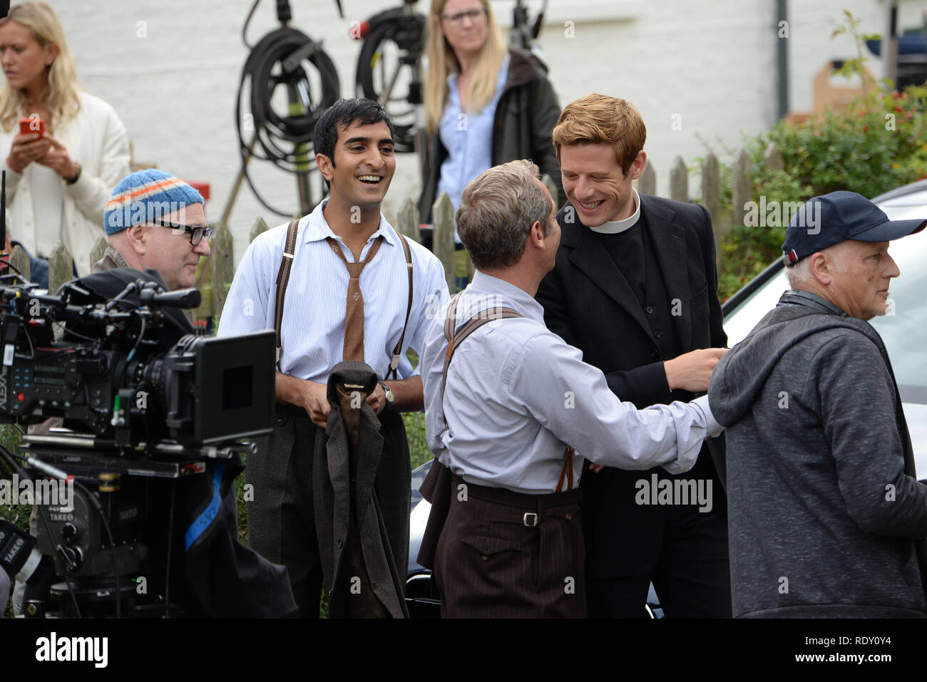 James Norton et Robson Green sur le tournage de la série de télévision ...