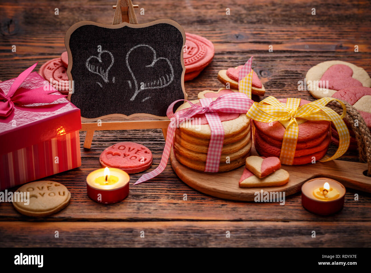 Dessin coeur saint valentin amour Banque de photographies et d’images à ...