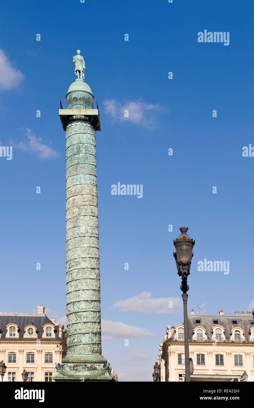 Statue colonne paris france Banque de photographies et d’images à haute ...