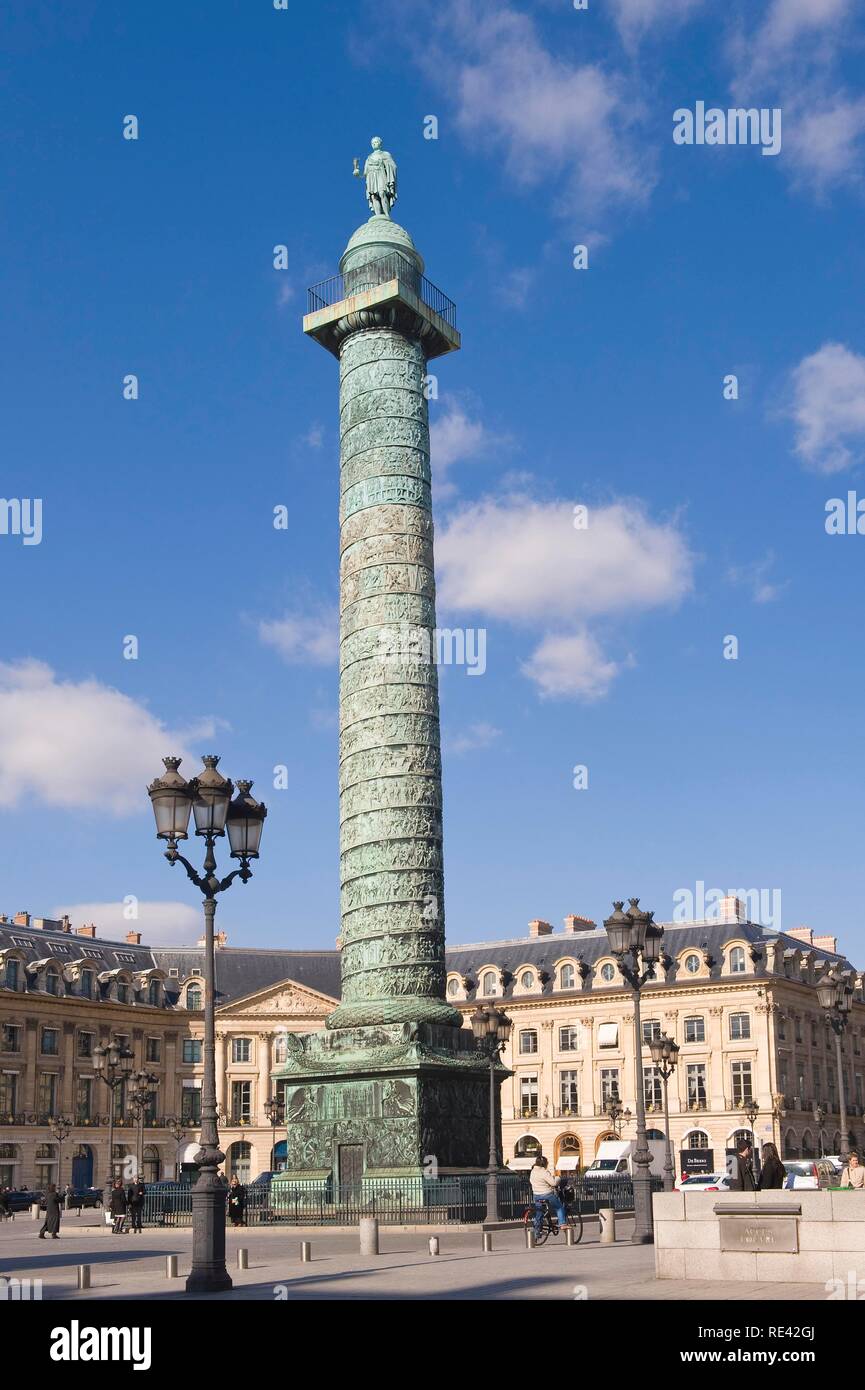 Statue colonne paris france Banque de photographies et d’images à haute ...