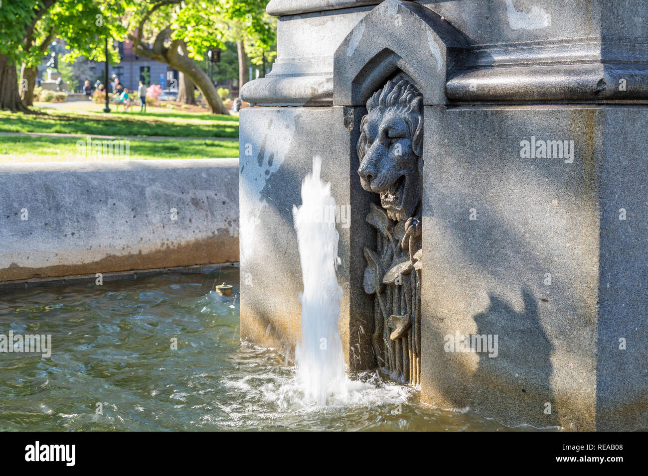 Fontaine aux lions de pierre Banque de photographies et d’images à ...