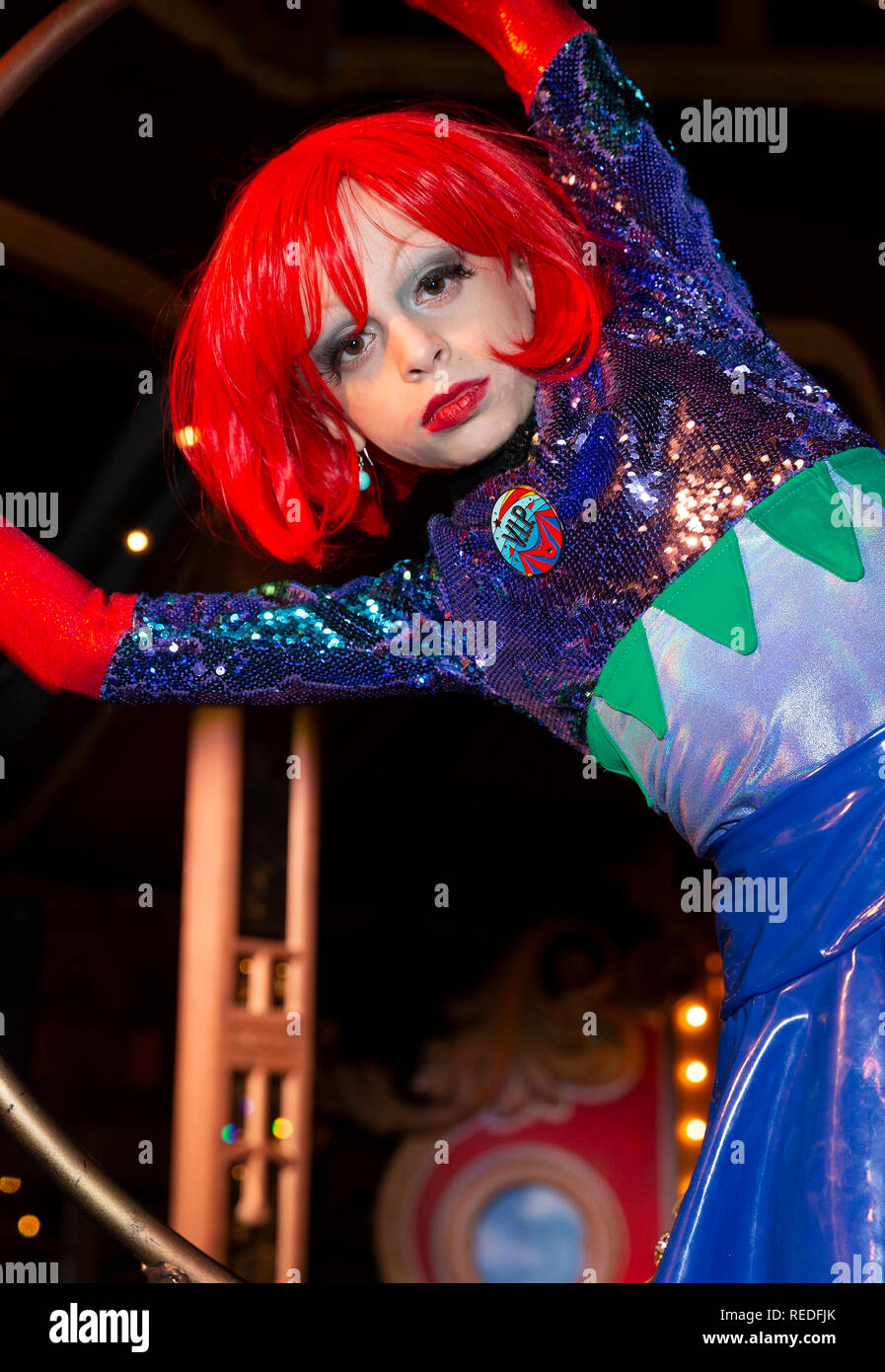 Desmond Napoles AKA Desmond est étonnant assiste à grand spectacle s ...