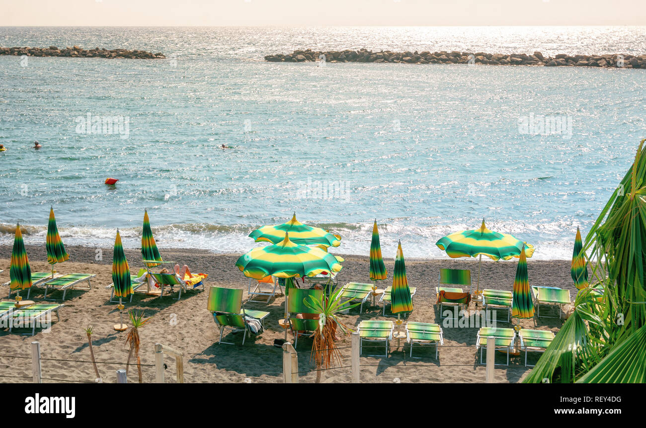 Liguria beach san remo Banque de photographies et d’images à haute ...