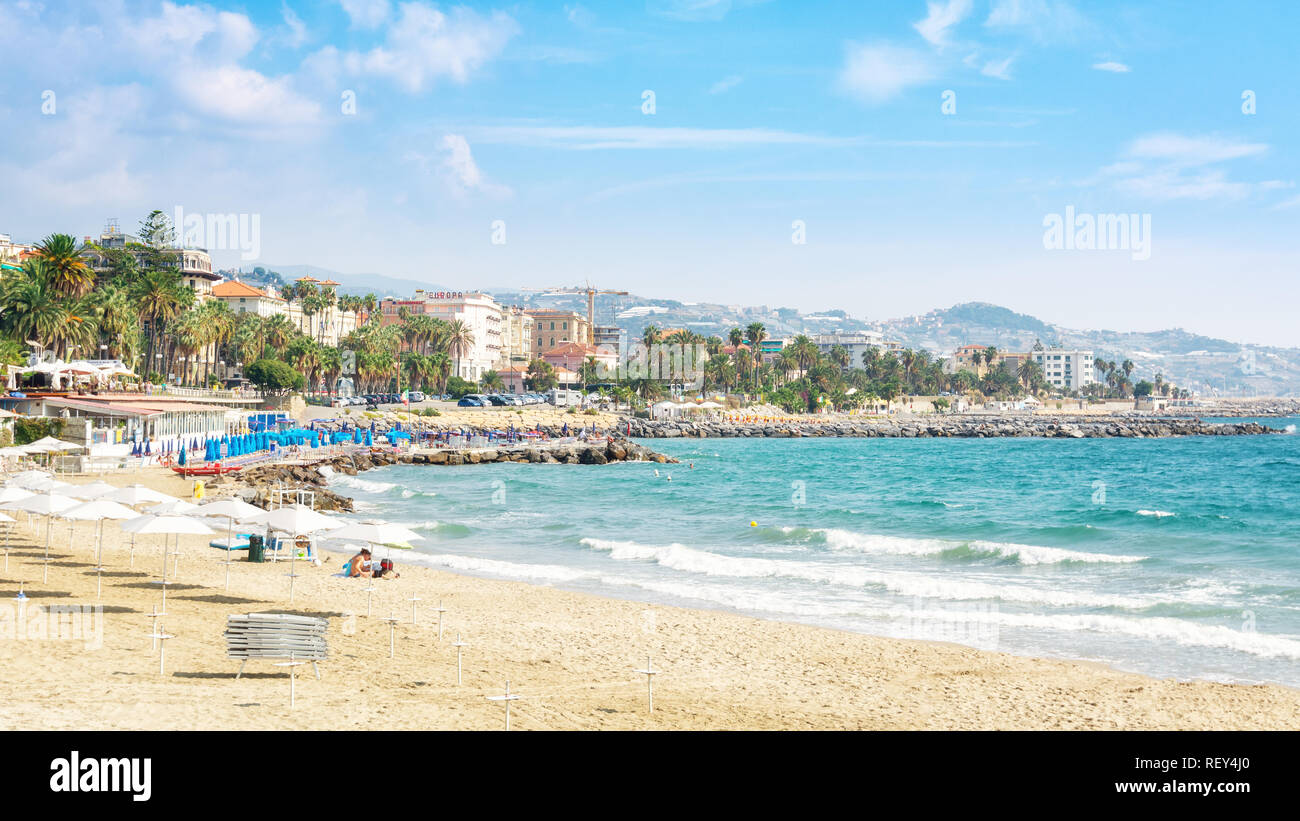 Liguria beach san remo Banque de photographies et d’images à haute ...