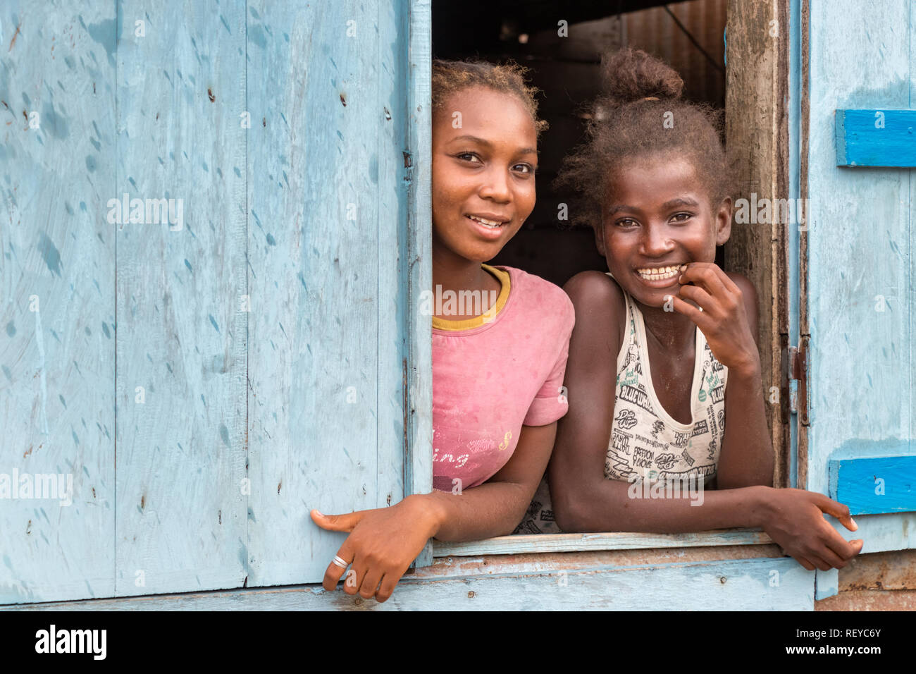 Malagasy girls Banque de photographies et d’images à haute résolution ...