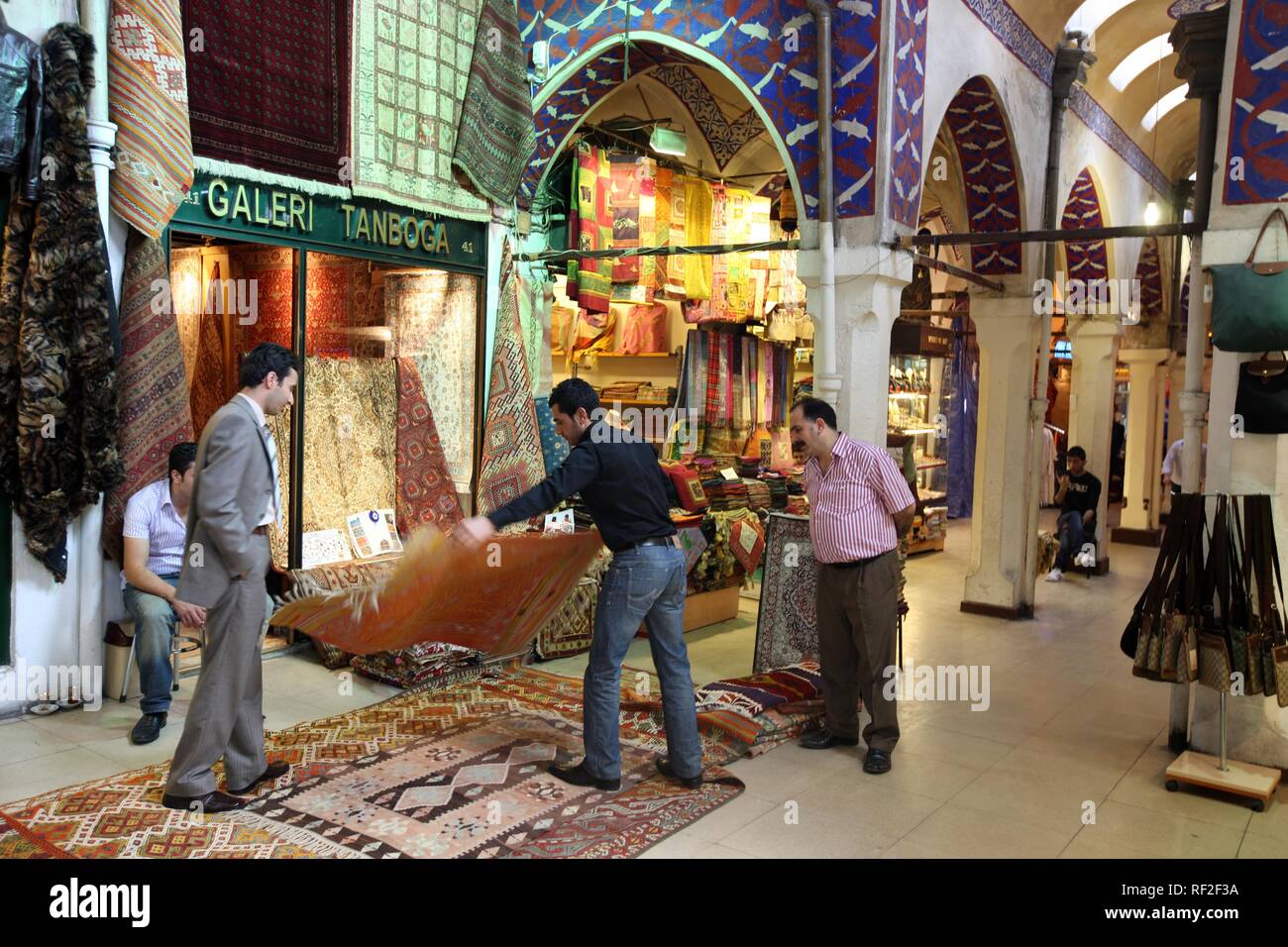 Rug merchant Banque de photographies et d’images à haute résolution - Alamy