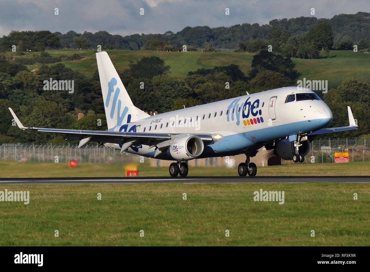 Embraer e 175 e jet Banque de photographies et d’images à haute ...