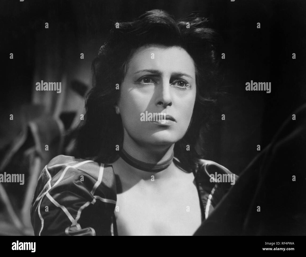 The italian actress anna magnani Banque de photographies et d’images à ...