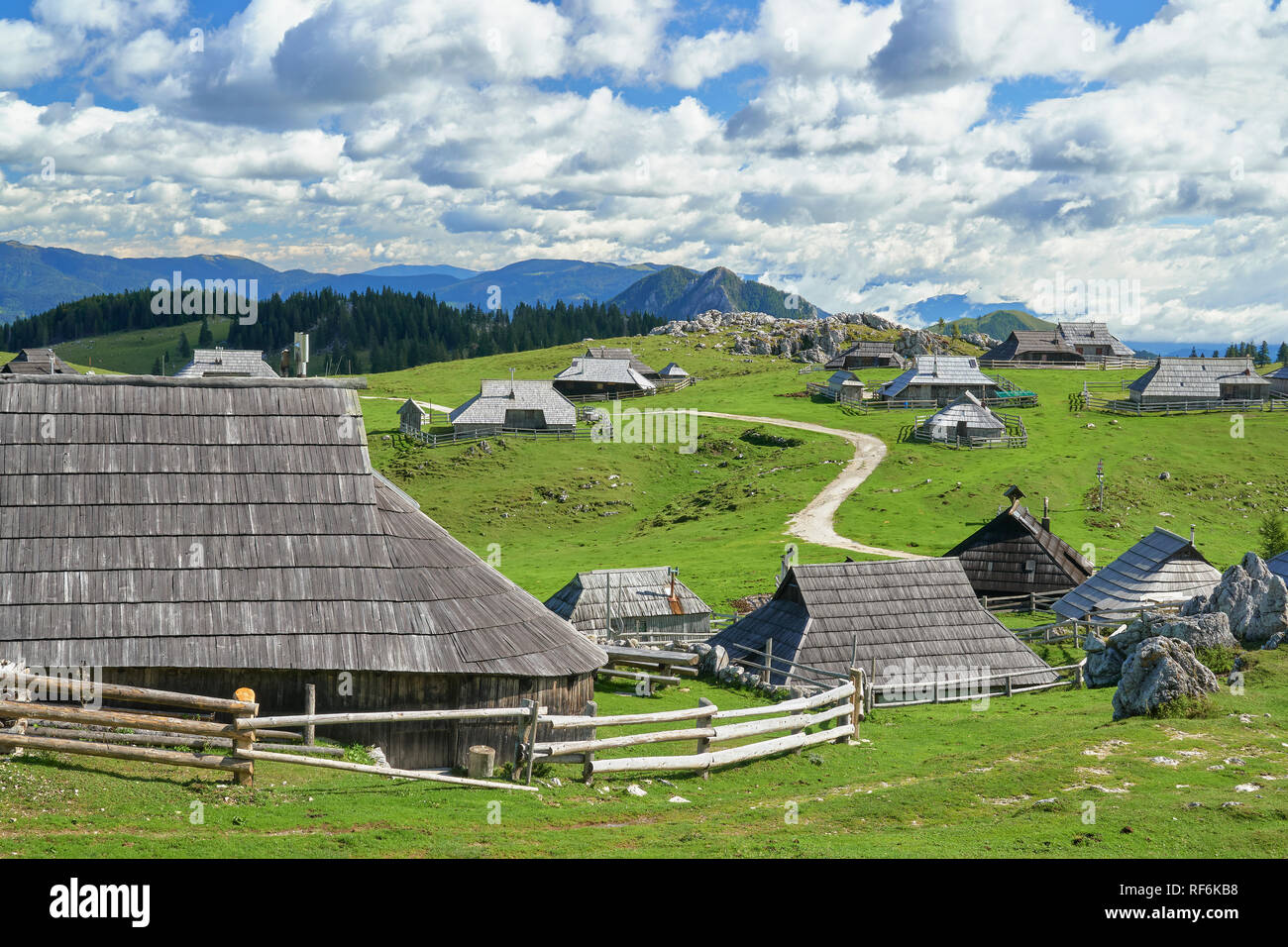 Velika planina Banque de photographies et d’images à haute résolution ...