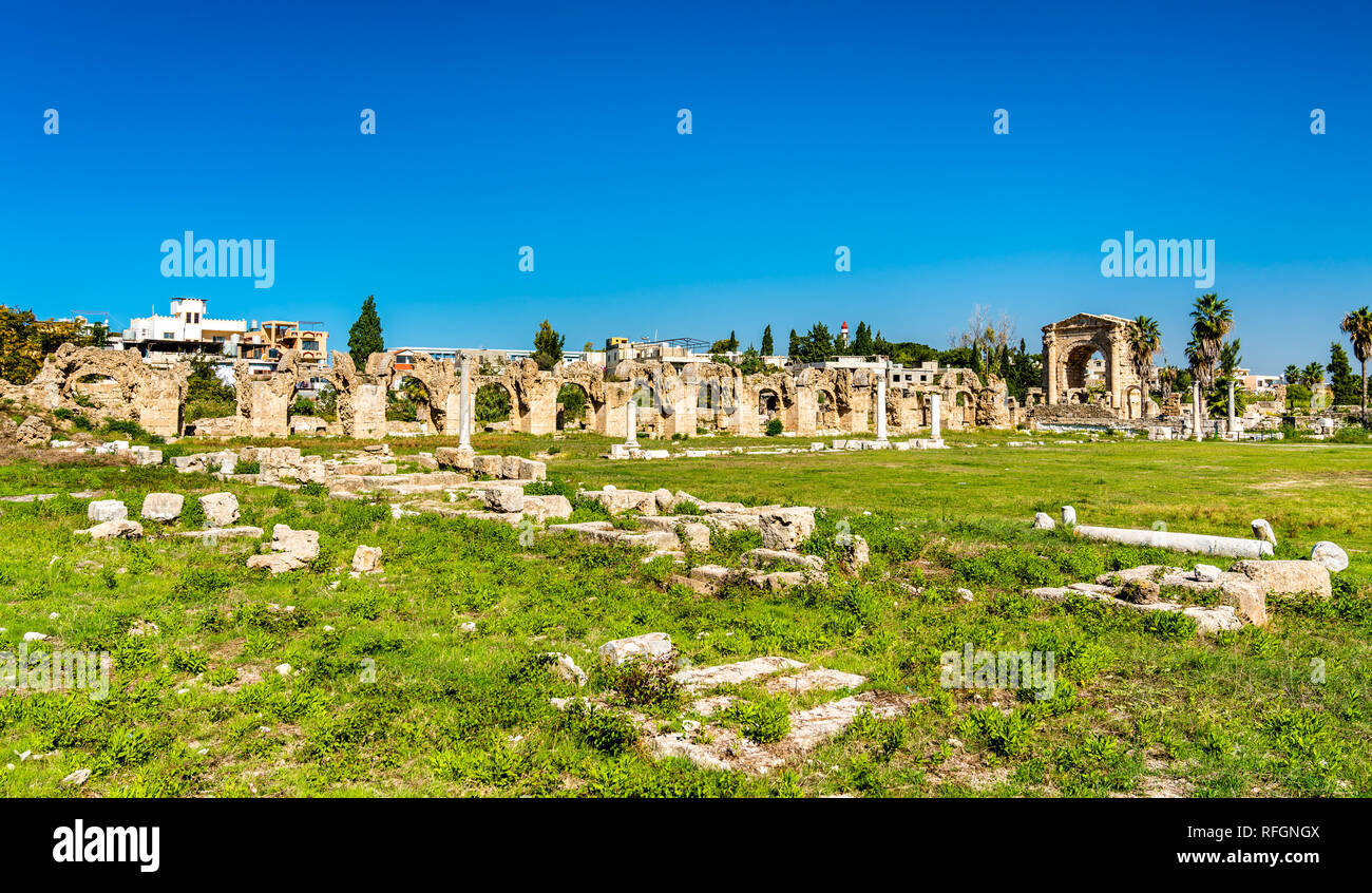 Roman ruins in tyre lebanon Banque de photographies et d’images à haute ...