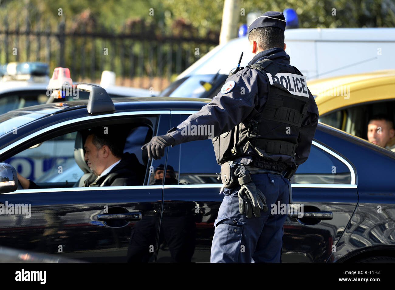 Policier français Banque de photographies et d’images à haute ...