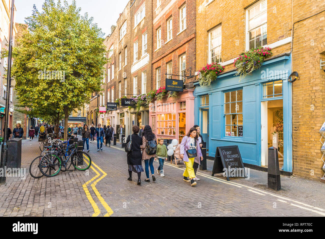 Neal street Banque de photographies et d’images à haute résolution - Alamy