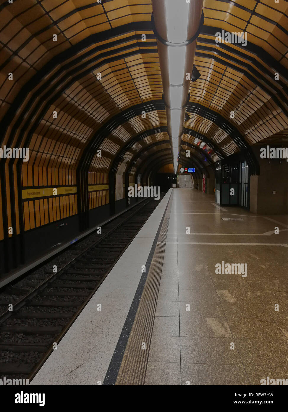 Transports publics modernes munich Banque de photographies et d’images ...