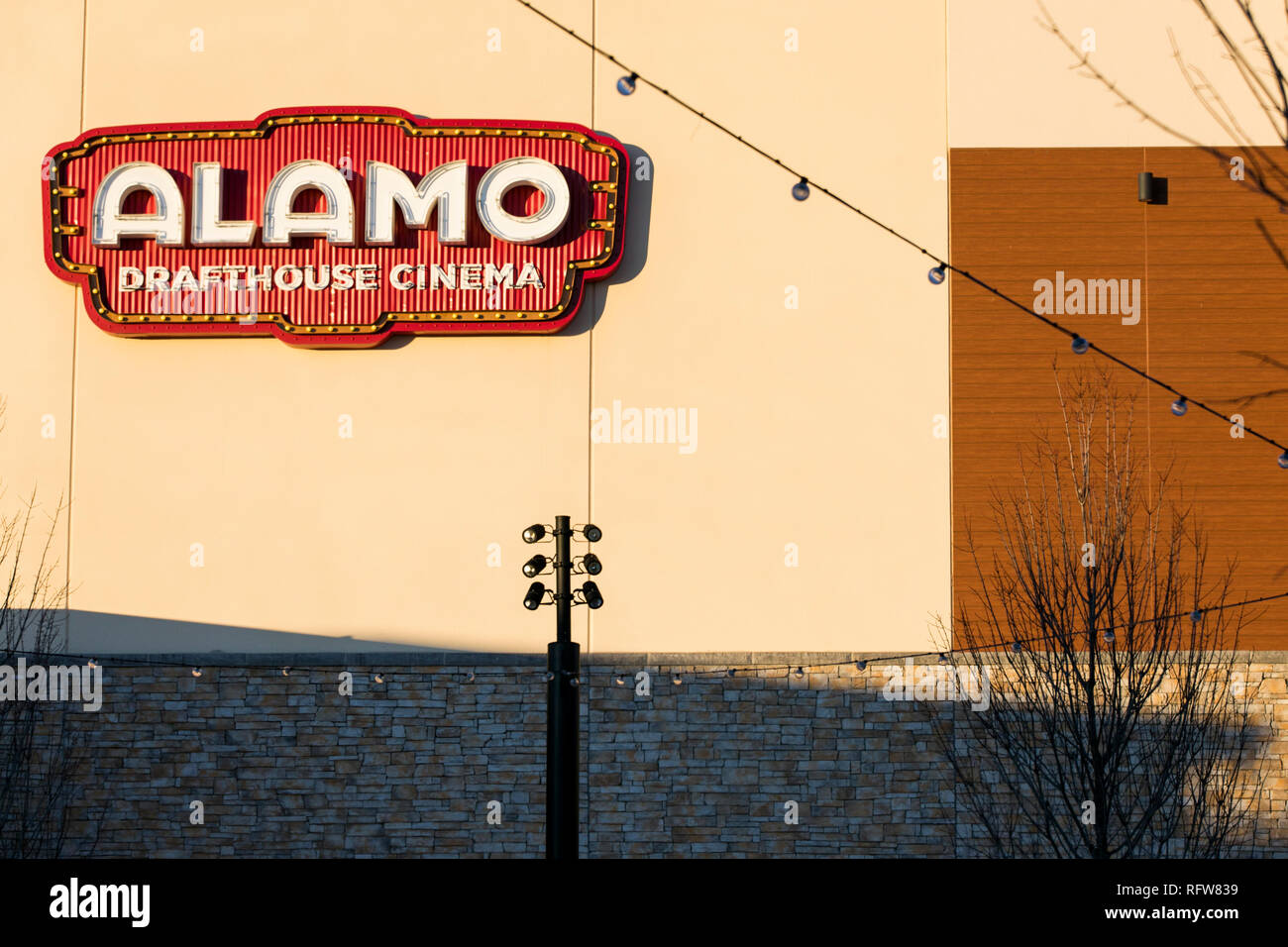 Alamo drafthouse Banque de photographies et d’images à haute résolution ...