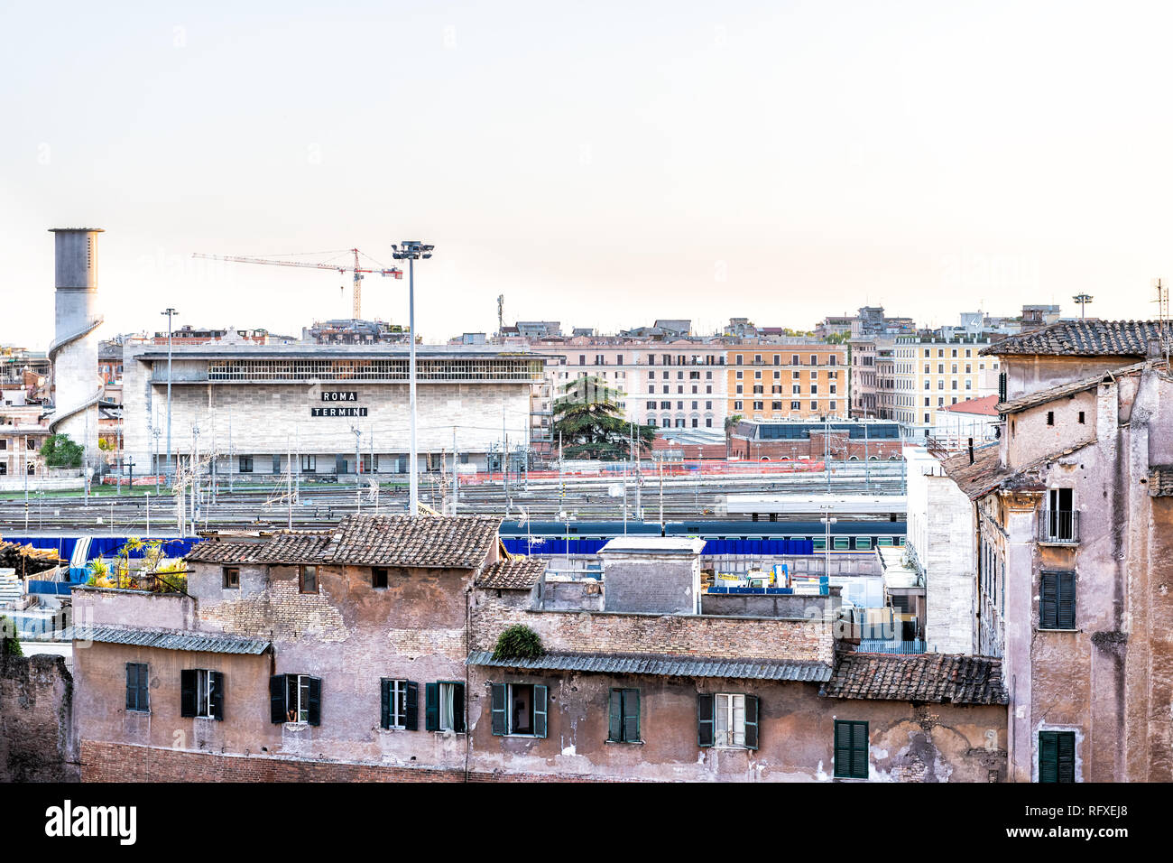 Roma termini train station rome Banque de photographies et d’images à ...