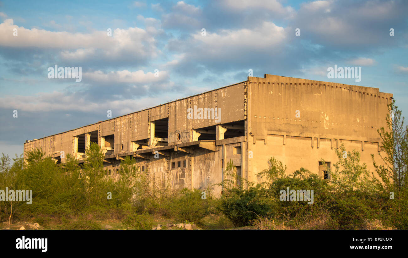 Ruined hall Banque de photographies et d’images à haute résolution - Alamy