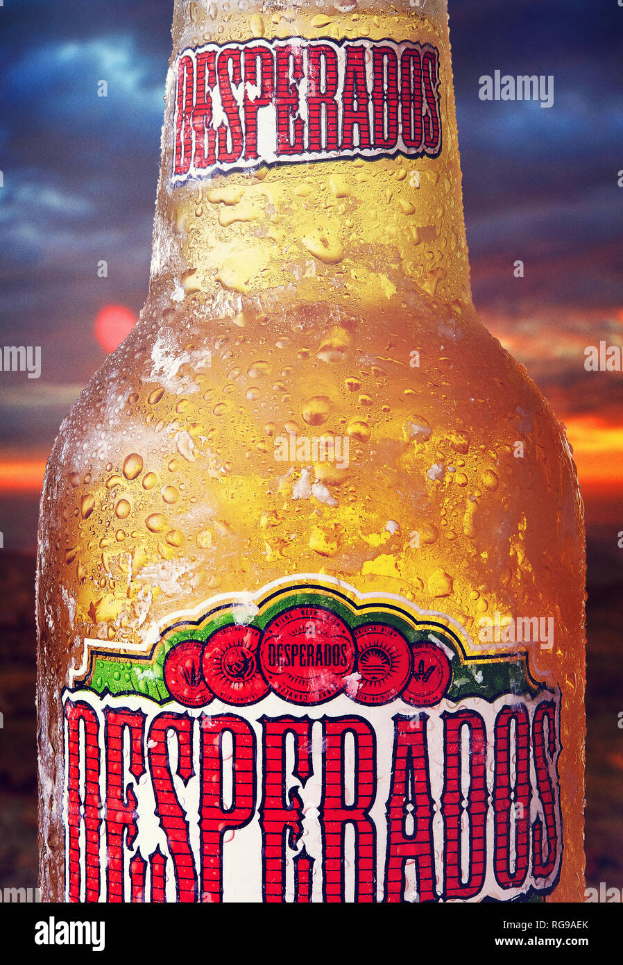 Bouteille desperados Banque de photographies et d’images à haute ...