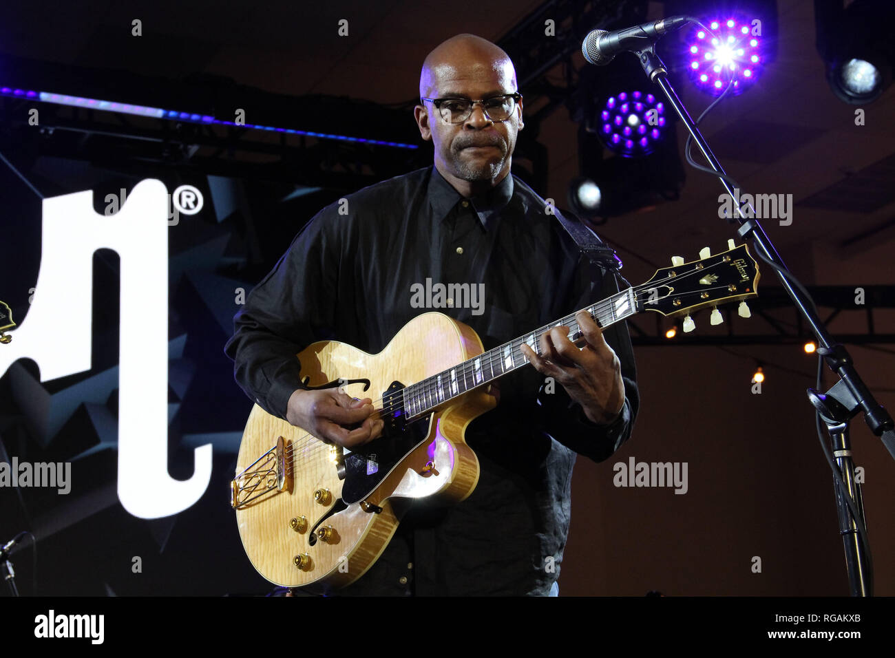 Charles berry jr Banque de photographies et d’images à haute résolution ...