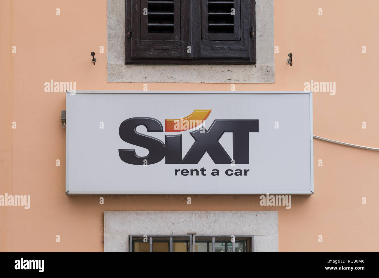 Sixt logo Banque de photographies et d’images à haute résolution - Alamy Sixt logo Banque de photographies et d’images à haute résolution - Alamy
