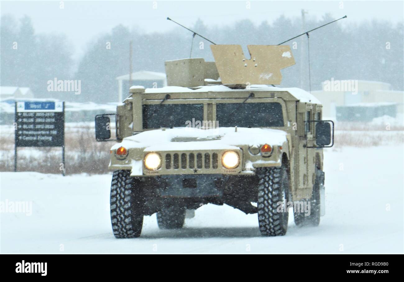 Des soldats à Fort McCoy pour l'exploitation d'une formation de type ...