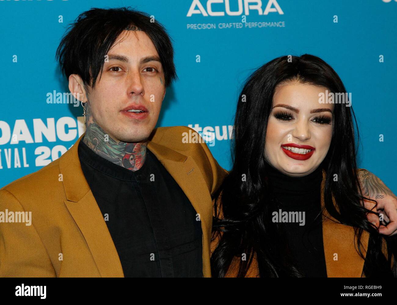 Ronnie Radke, Paige aux arrivées pour se battre avec ma famille en ...