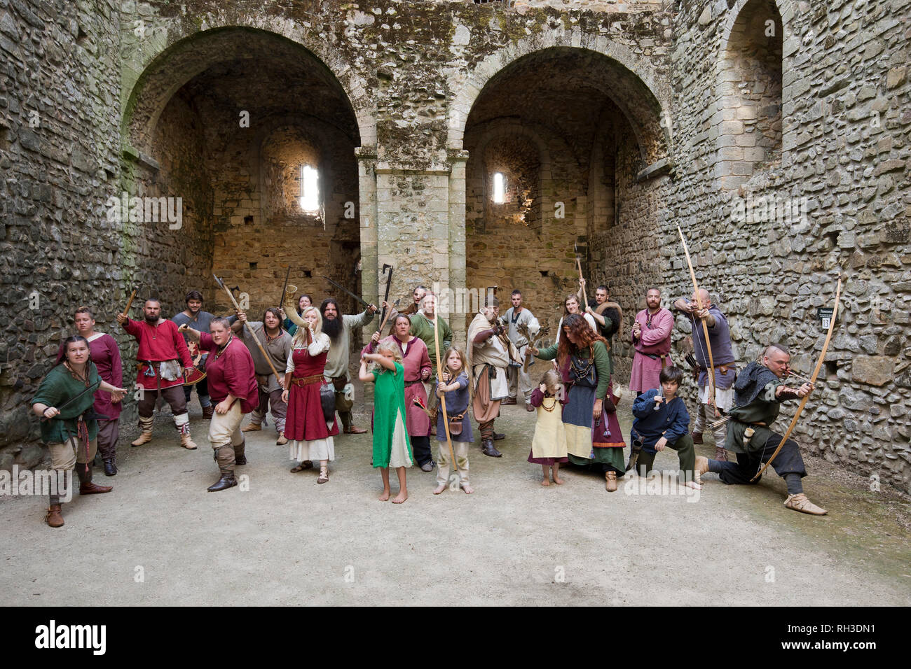 Le Saxon Viking et re-enactment group WUFFA à la garder au Château du ...