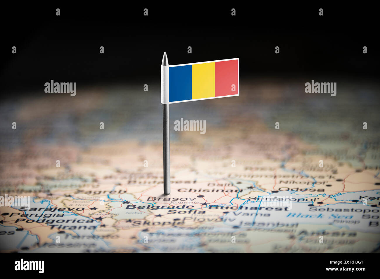Official flag of romania Banque de photographies et d’images à haute ...