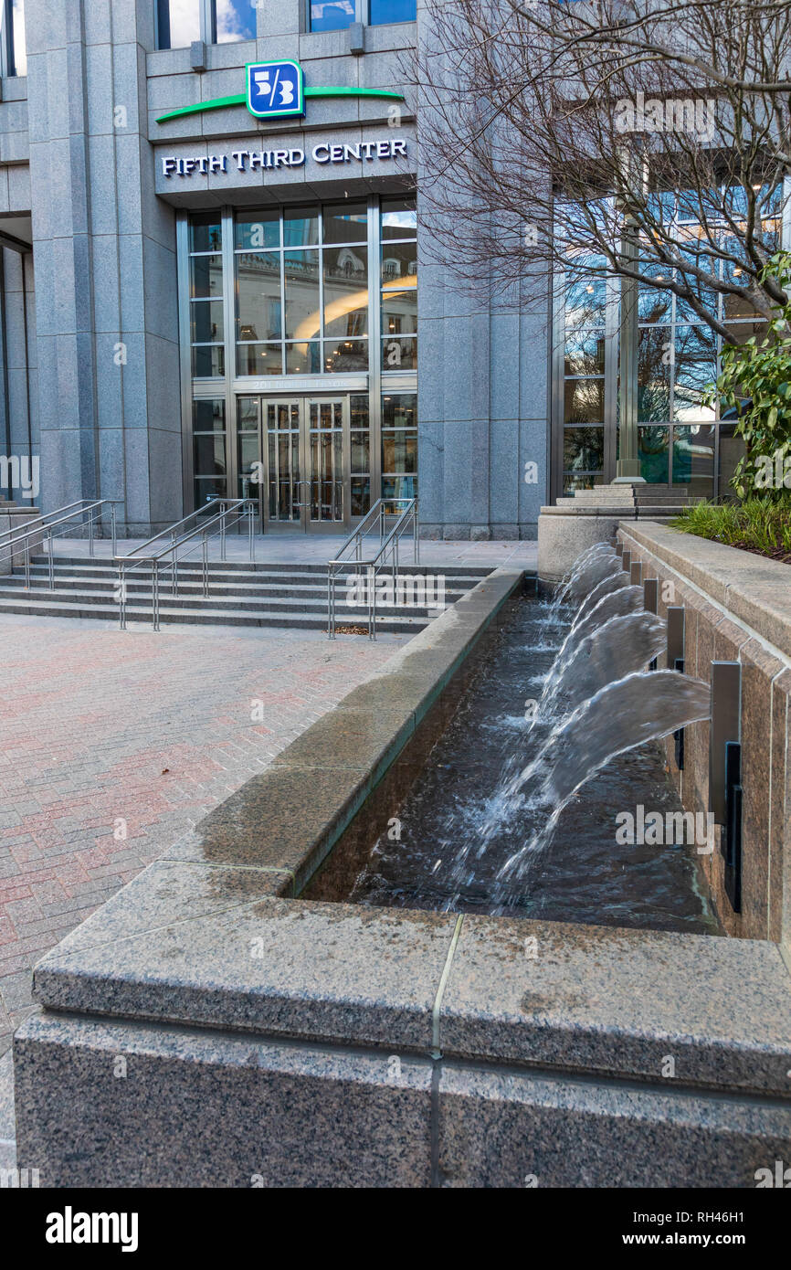 Fifth third center Banque de photographies et d’images à haute ...