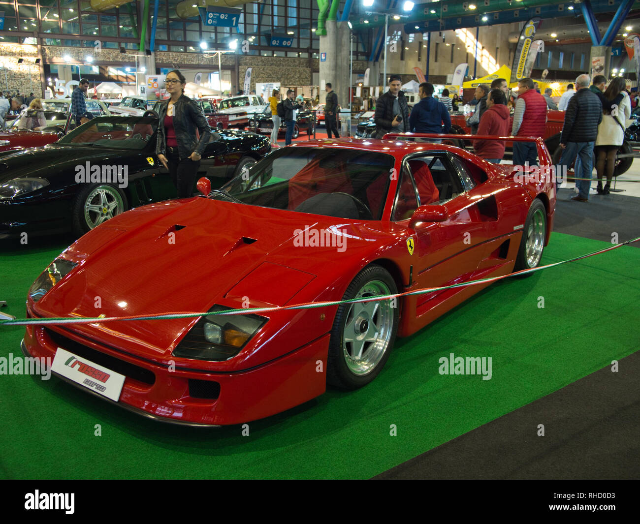 Red ferrari f40 italian car Banque de photographies et d’images à haute ...