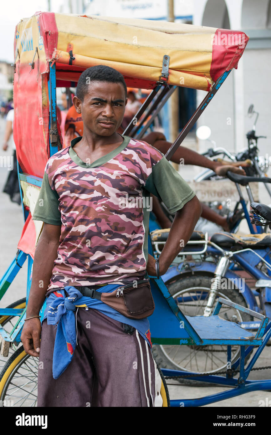 Cycle pousse Banque de photographies et d’images à haute résolution - Alamy