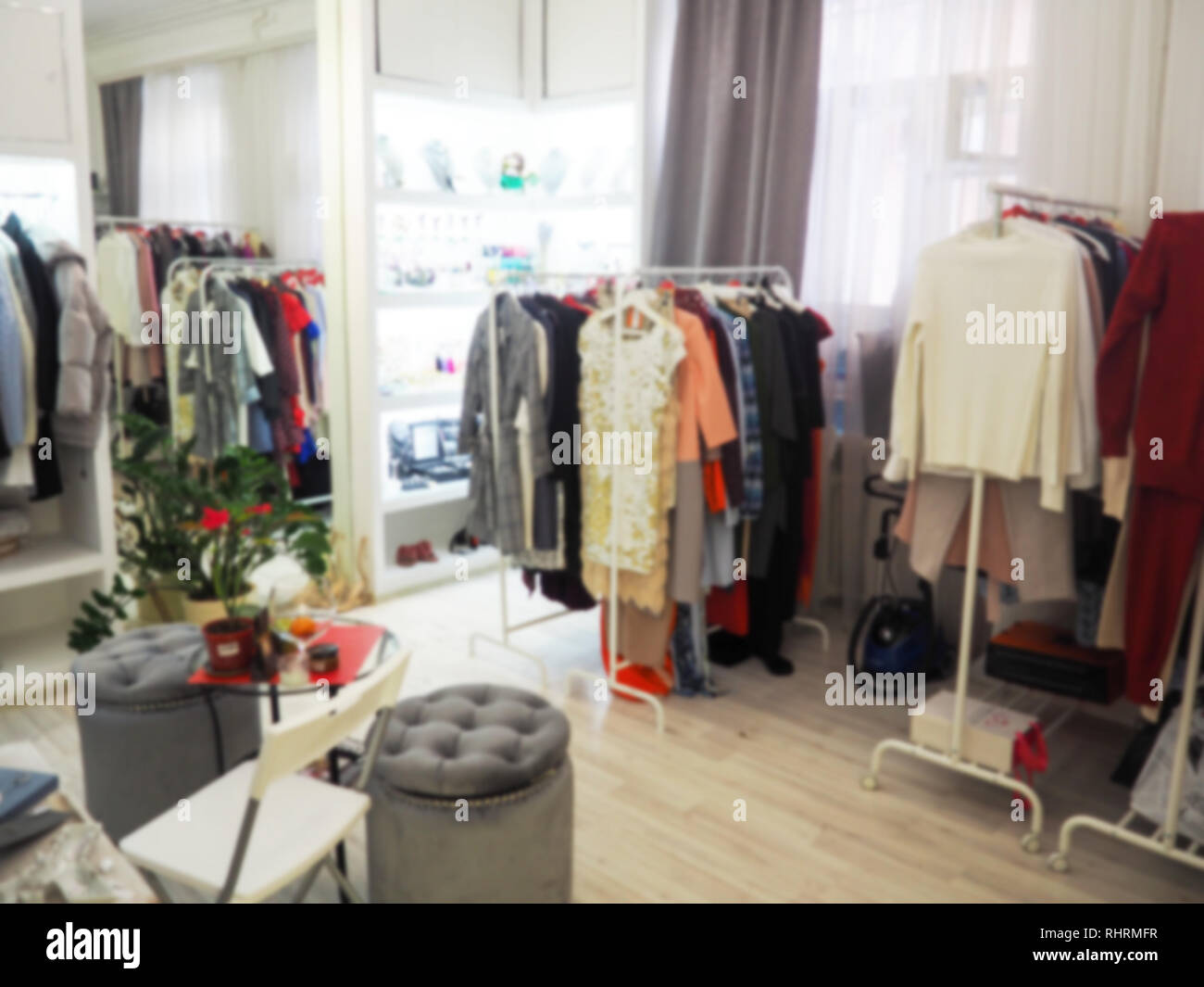 Intérieur de magasin de vêtements Banque de photographies et d’images à ...