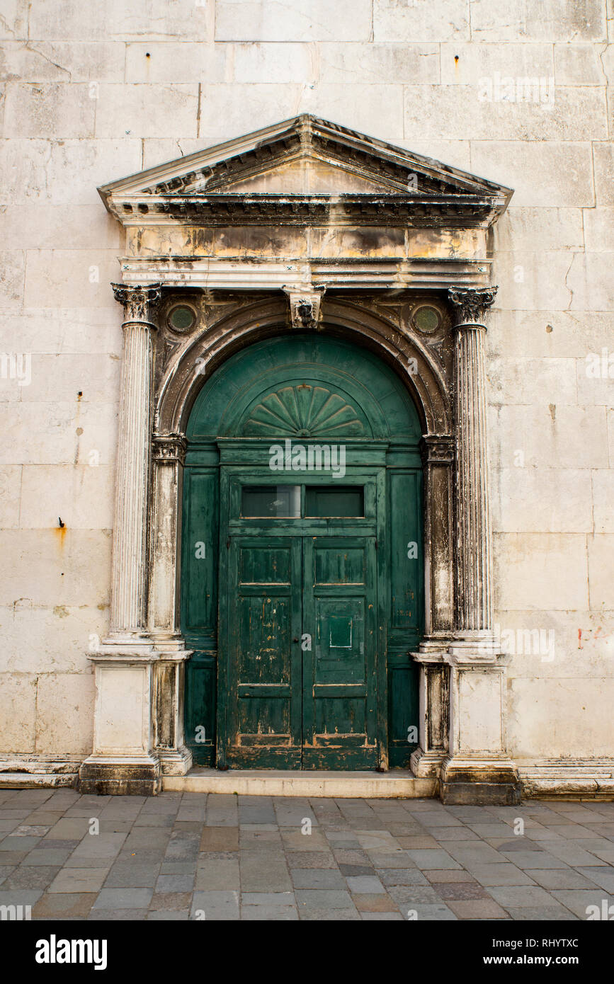 Venetian door Banque de photographies et d’images à haute résolution ...