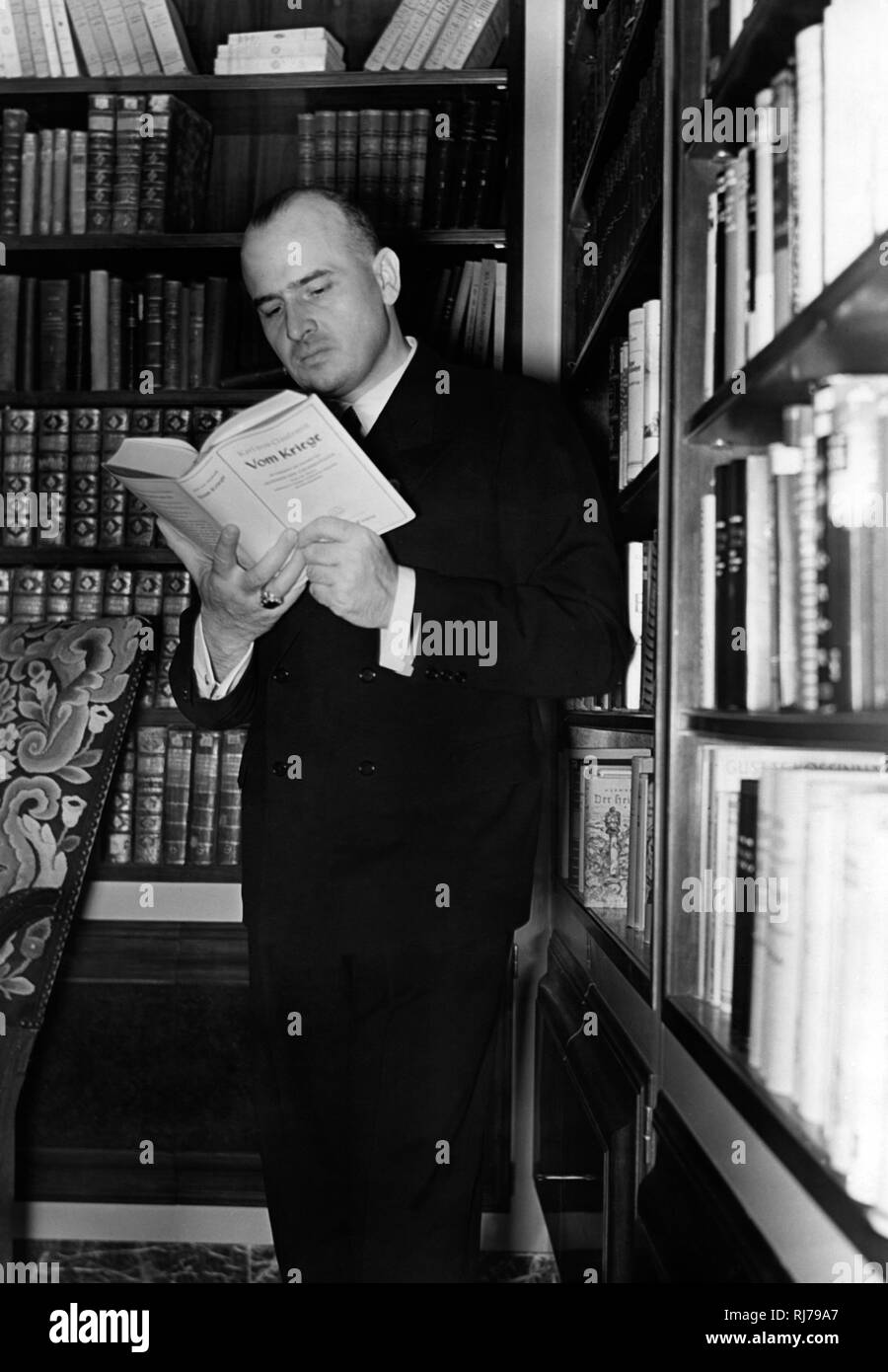 Dr hans frank Banque de photographies et d’images à haute résolution ...