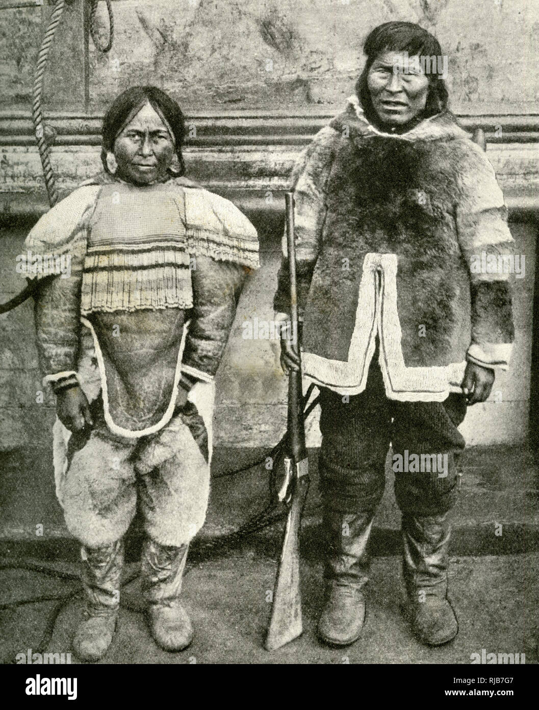 Inuit costume Banque de photographies et d’images à haute résolution ...