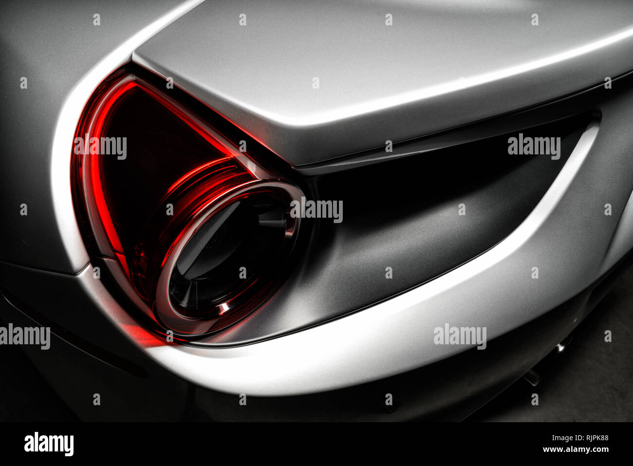 Tail light of ferrari luxury car Banque de photographies et d’images à ...